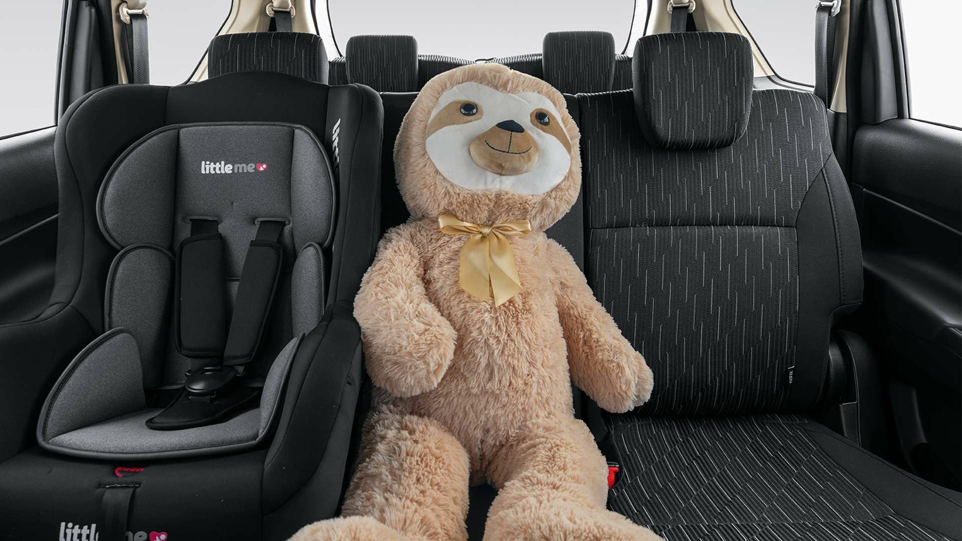 Toyota Rumion Interior Seats