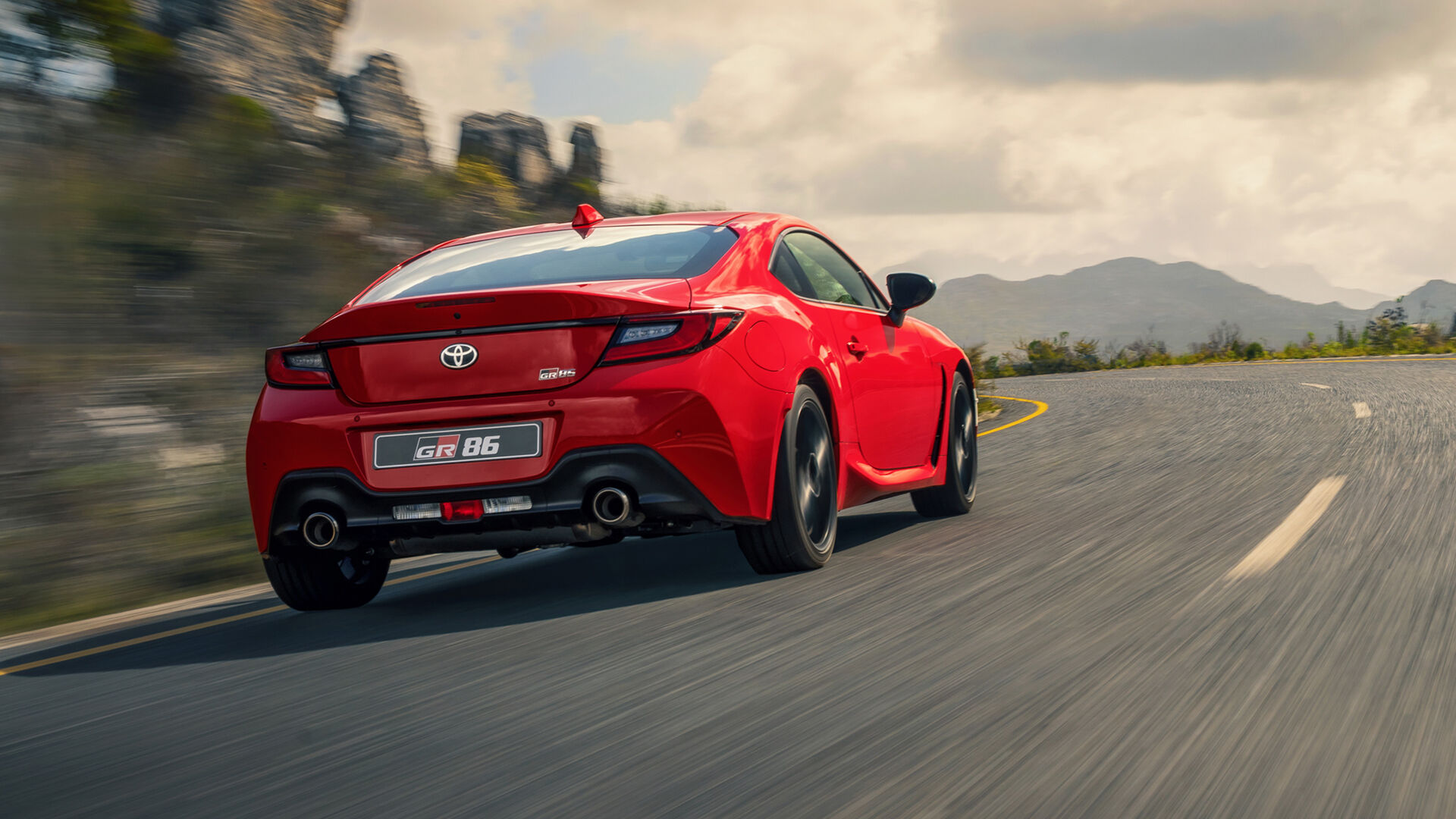 The GR86’s streamlined exterior is complimented by an aggressive grille ...