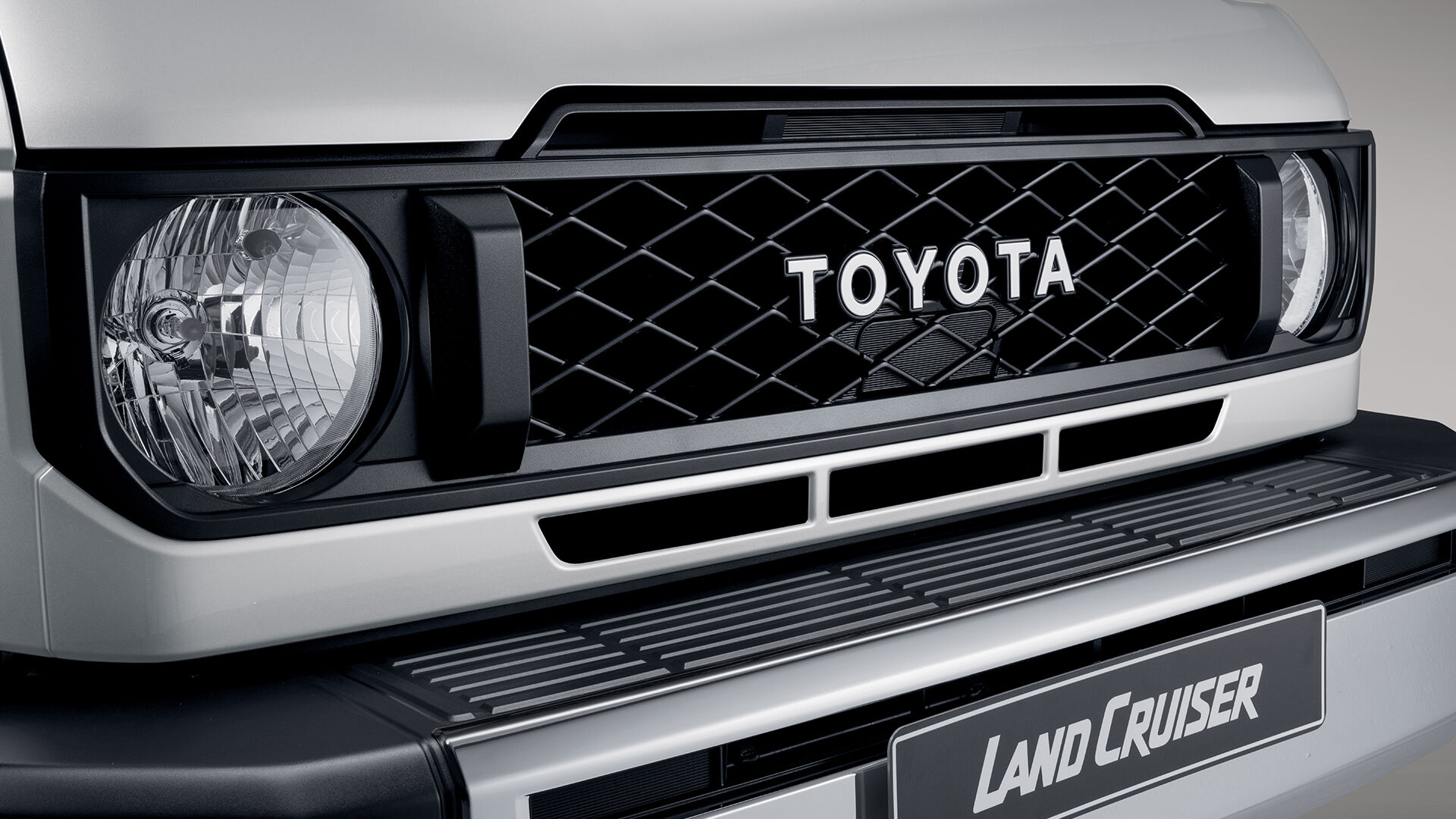 Land Cruiser 76 SW Grill