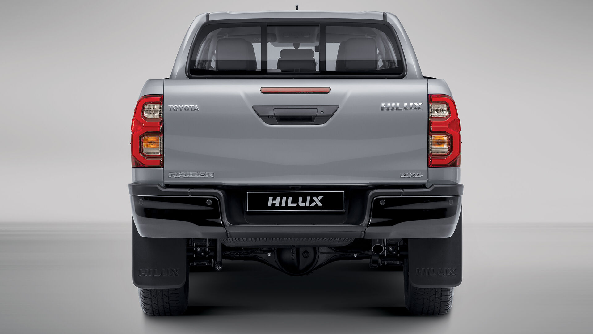 Hilux Raider Rear