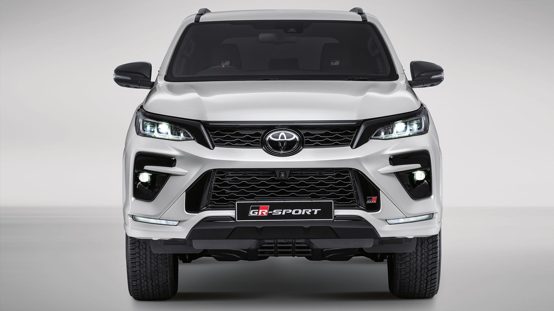 Fortuner GR-S Front View